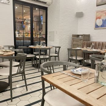 MERRION ROW HOTEL AND PUBLIC HOUSE - Updated August 2025 - 139 Photos ...