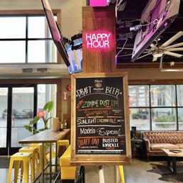 UNION RESTAURANT & GAMEYARD - Updated July 2025 - 510 Photos & 195 ...