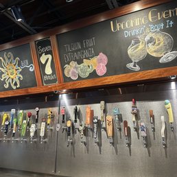 7 MONKS TAPROOM - Updated July 2025 - 354 Photos & 568 Reviews - 128 S ...