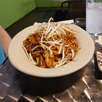 ROYAL YUM - Updated June 2024 - 170 Photos & 83 Reviews - 801 Sunset St, Denton, Texas - Thai ...