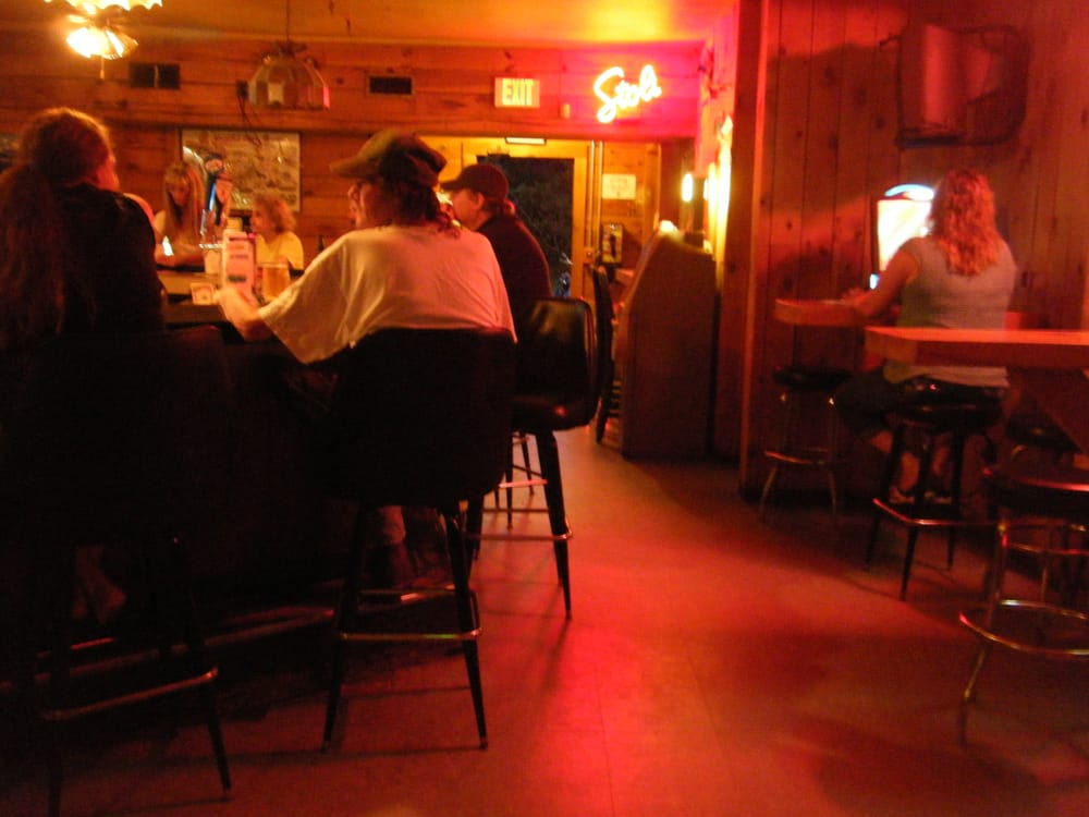 BOTTOM LINE BAR & GRILL - 20 Photos & 13 Reviews - 415 Palmer Ave ...