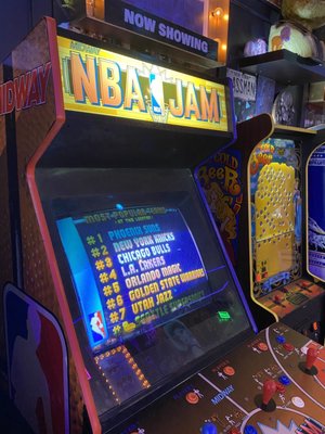 LAST LEVEL LOUNGE - Updated December 2025 - 16 Photos - 72 Dunlop ...