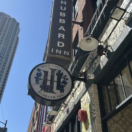 HUBBARD INN - Updated December 2025 - 578 Photos & 301 Reviews - 110 W ...