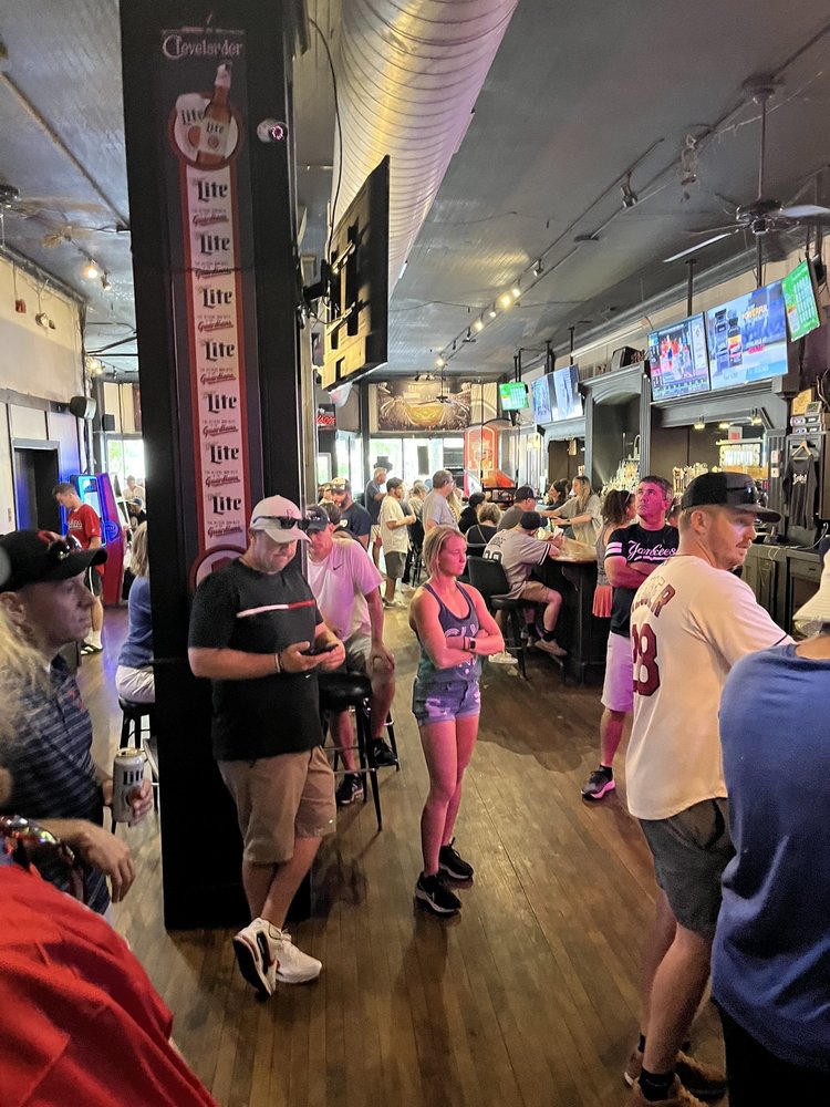 THE CLEVELANDER - Updated July 2025 - 72 Photos & 160 Reviews - 834 ...