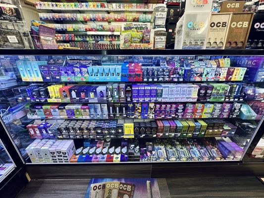 EZ PASS SMOKE SHOP - Updated December 2025 - 1000 Davie Ave ...