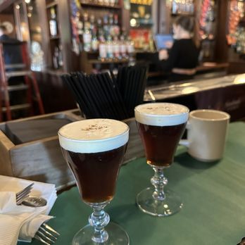 THE BANSHEE IRISH PUB - Updated January 2025 - 72 Photos & 55 Reviews ...