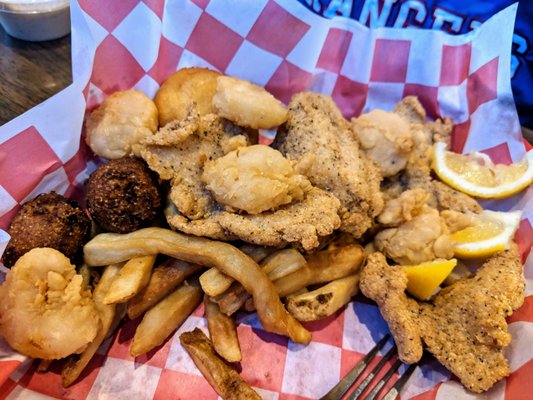 RIVER SMITH’S - 56 Photos & 81 Reviews - Seafood - 406 Ave Q, Lubbock ...