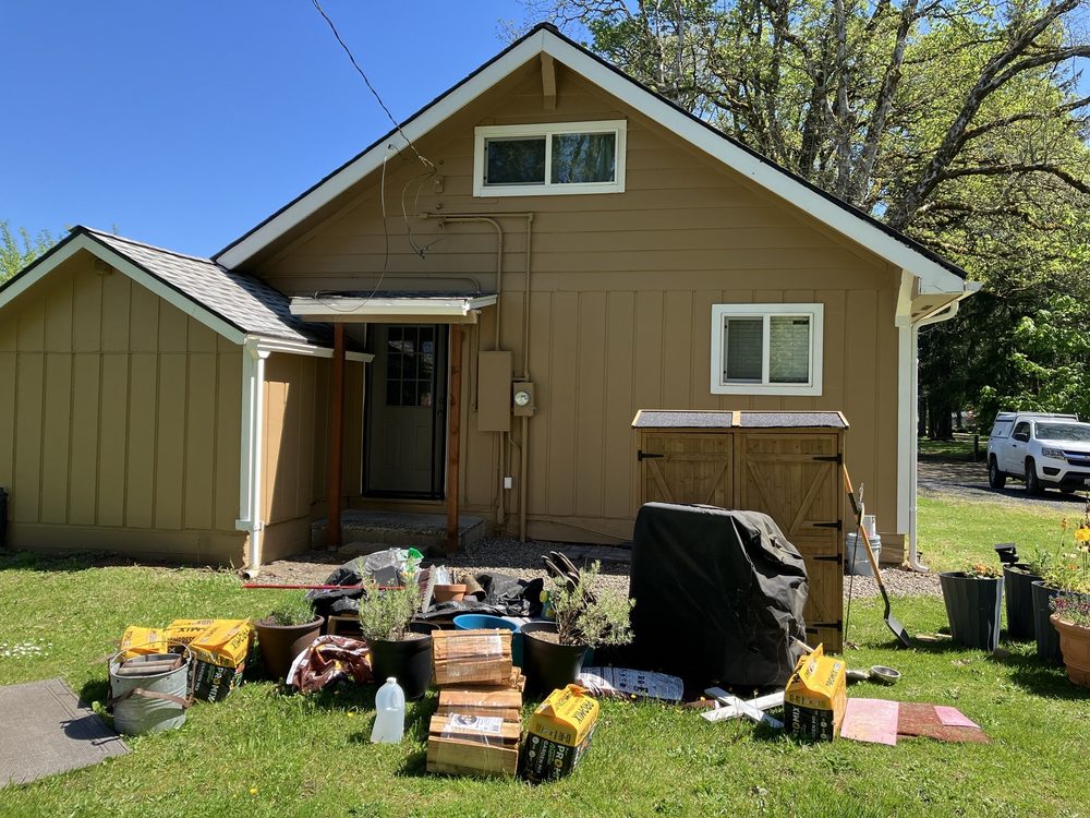 BEAR CLAW PAINTING - Updated July 2025 - 24 Photos - Onalaska ...