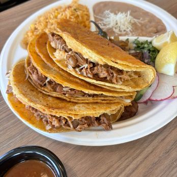 LA JACKA MOBILE - Updated June 2024 - 125 Photos & 91 Reviews - 700 Van ...