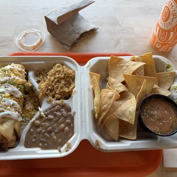 ROLL EM UP TAQUITOS - Updated July 2025 - 103 Photos & 112 Reviews - 36 Sierra Madre Villa Ave ...