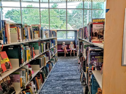 GENEVA PUBLIC LIBRARY DISTRICT - Updated October 2025 - 26 Photos & 17 ...