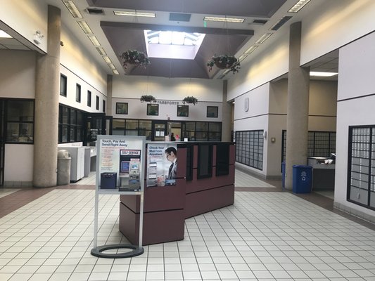 US POST OFFICE - 42 Photos & 39 Reviews - 1900 W Redlands Blvd, San ...