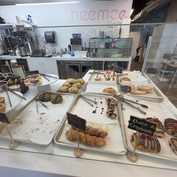 HEEMEE COFFEE + BAKERY - Updated April 2025 - 365 Photos & 172 Reviews ...