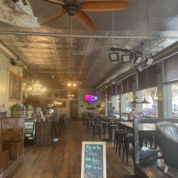 METRO A COFFEEHOUSE - Updated November 2025 - 104 Photos & 86 Reviews ...