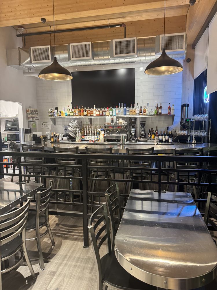 BELLA’S CAFE & COCKTAILS - Updated January 2026 - 11 Photos - 601 E ...