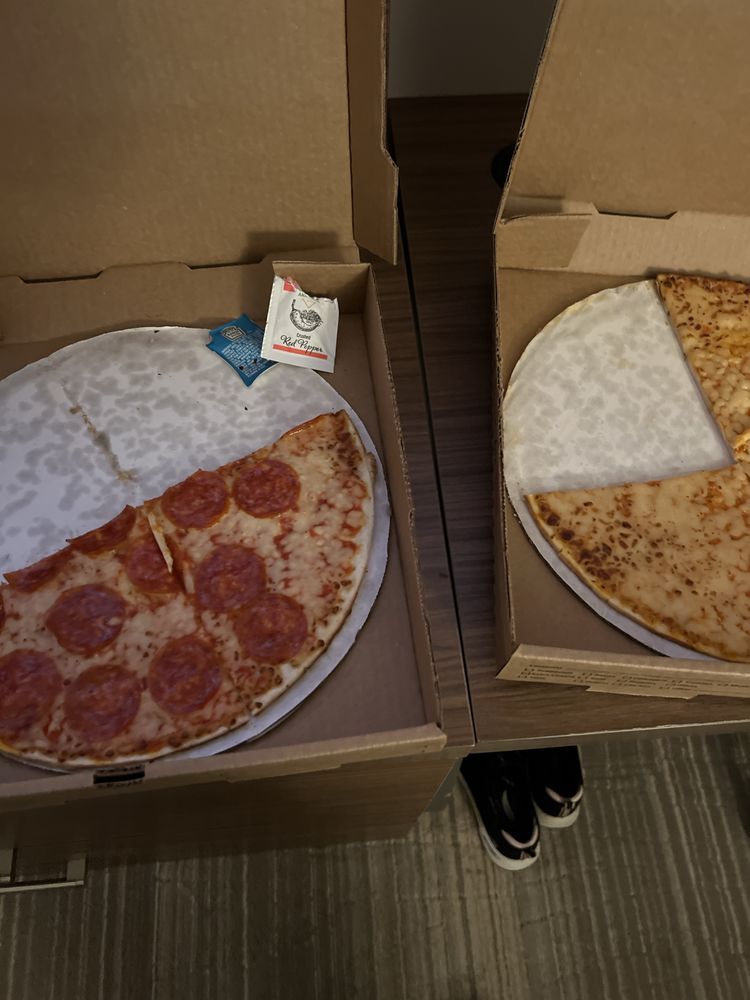 MACADOODLES - Updated October 2025 - 11 Reviews - 3080 N Kentwood Ave ...