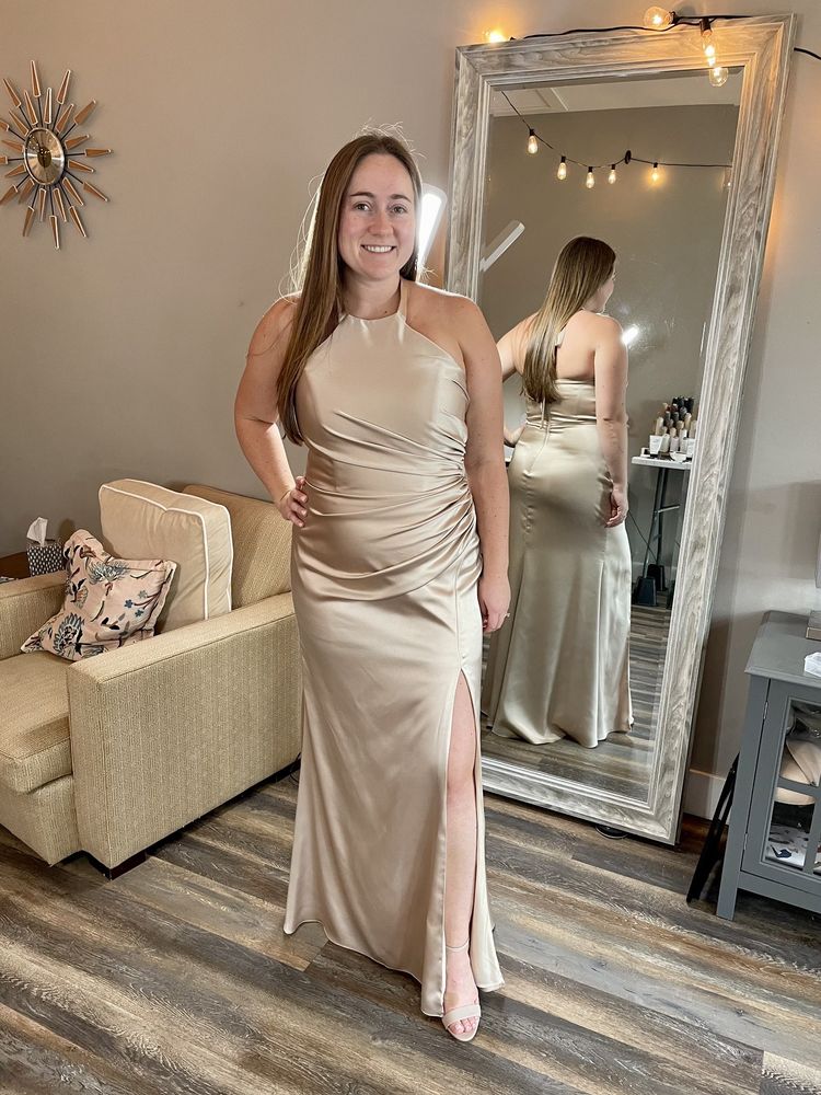 ANNE’S NEEDLE & THREAD - Updated August 2025 - 21 Photos - 115 E 9th St ...