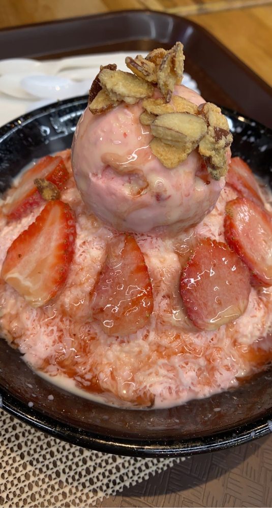 ICE CABIN DESSERT CAFE - Updated November 2024 - 2405 S Stemmons Fwy ...