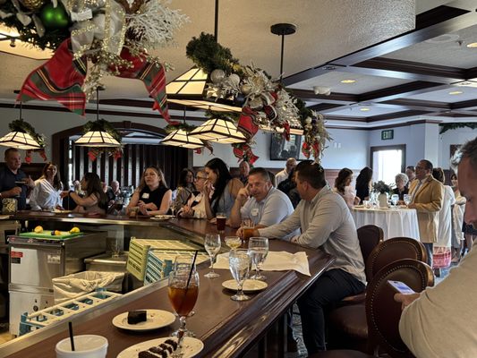 VICTORIA CLUB - Updated October 2025 - 93 photos & 20 avis - 2521 ...