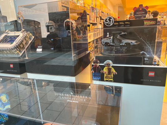 LEGO STORE - Updated August 2025 - 35 Photos & 18 Reviews - 6020 E 82nd ...