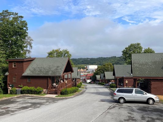 PIN OAK COMMUNITY & RESORT - Updated December 2025 - 200 Pinoak View Dr ...