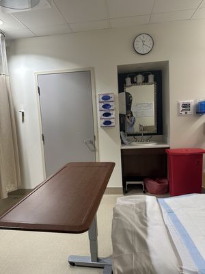 SPRING VALLEY HOSPITAL MEDICAL CENTER - Updated May 2025 - 159 Photos ...