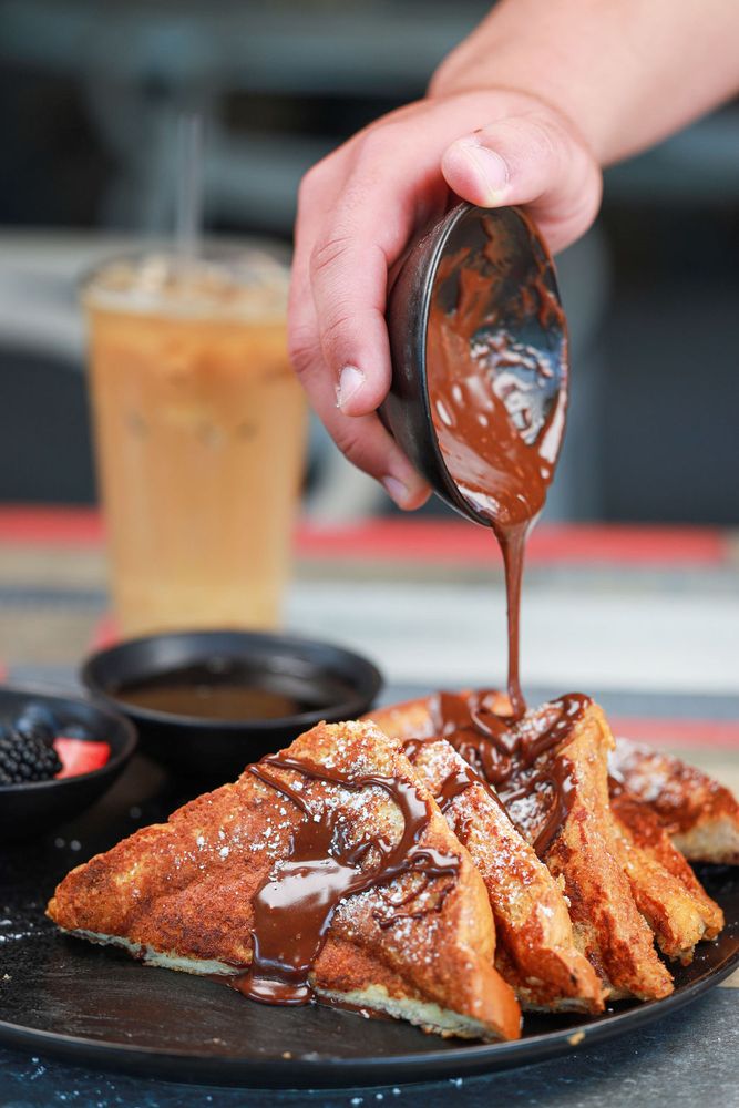 DE VARONA CAFE - Updated July 2025 - 66 Photos - Calle De Varona 6 ...