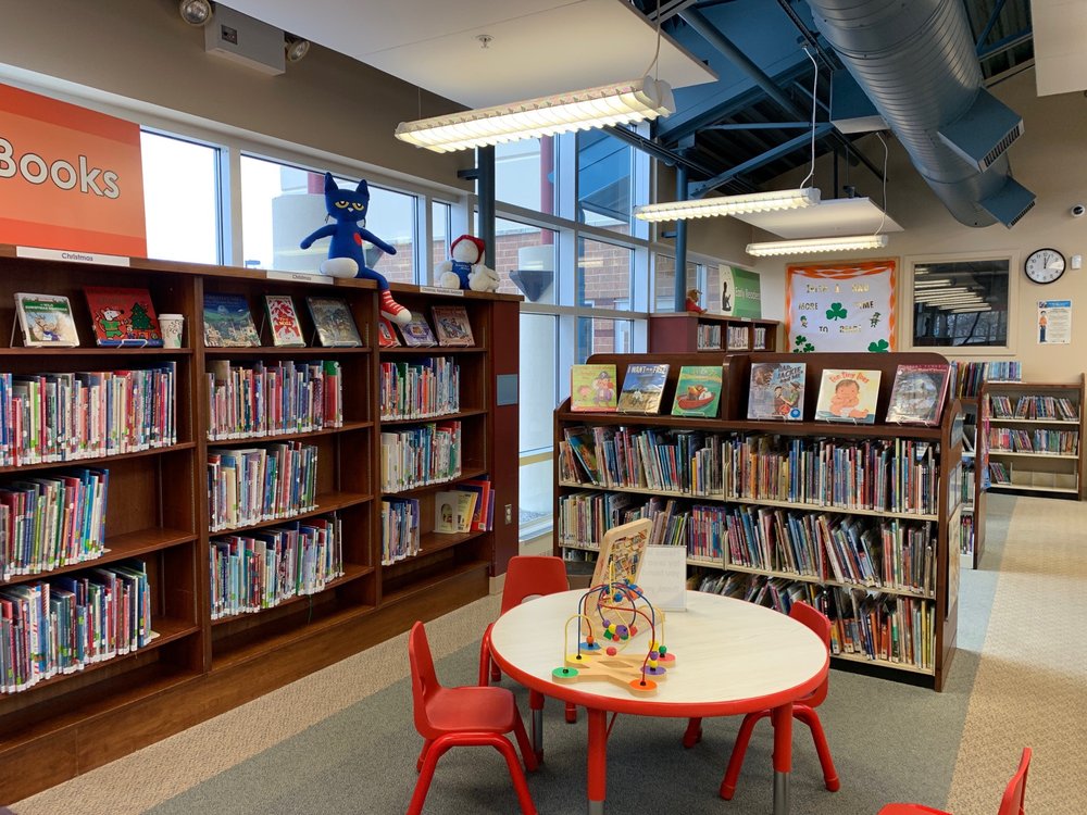 TOWN & COUNTRY PUBLIC LIBRARY - Open for Business - 320 E North St ...