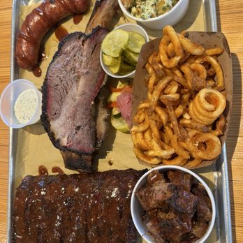 STATELINE ROAD SMOKEHOUSE - Updated September 2025 - 429 Photos & 256 ...