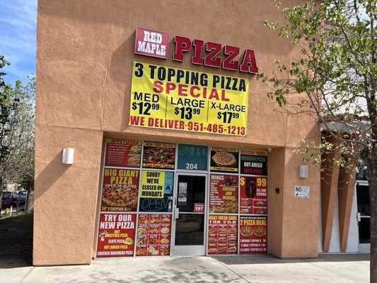 RED MAPLE PIZZA - Updated August 2025 - 172 Photos & 361 Reviews ...