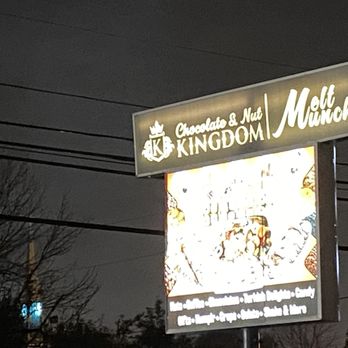 CHOCOLATE AND NUT KINGDOM - Updated November 2025 - 175 Photos & 50 ...