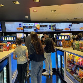 REGAL IRVINE SPECTRUM - Updated July 2025 - 1147 Photos & 1067 Reviews ...