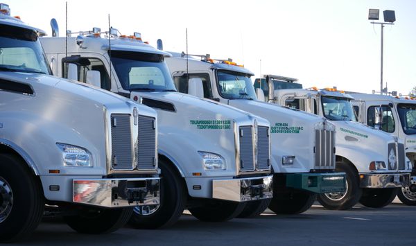 APPLE TOWING CO - Updated November 2025 - 106 Photos & 89 Reviews ...