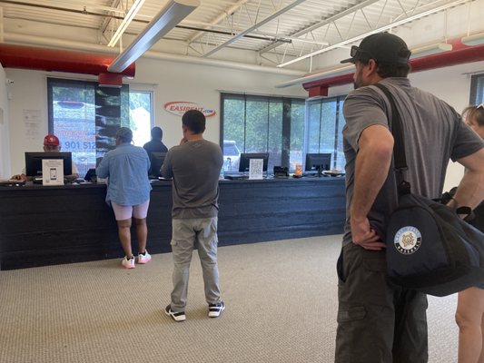 EASIRENT - Updated October 2025 - 18 Photos & 68 Reviews - 756 S ...