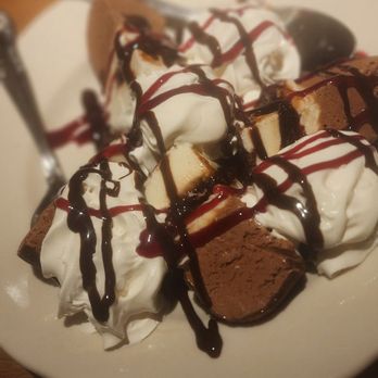 BRANCHINELLI’S - Updated January 2026 - 108 Photos & 204 Reviews - 385 ...