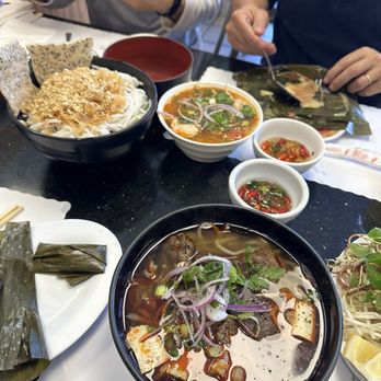 BUN BO WAY - Updated December 2024 - 299 Photos & 279 Reviews - 15450 ...