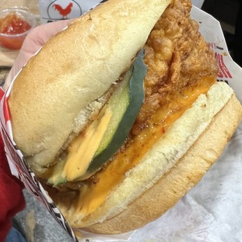 MONROE’S HOT CHICKEN - 737 Photos & 734 Reviews - 45 W Jefferson St ...