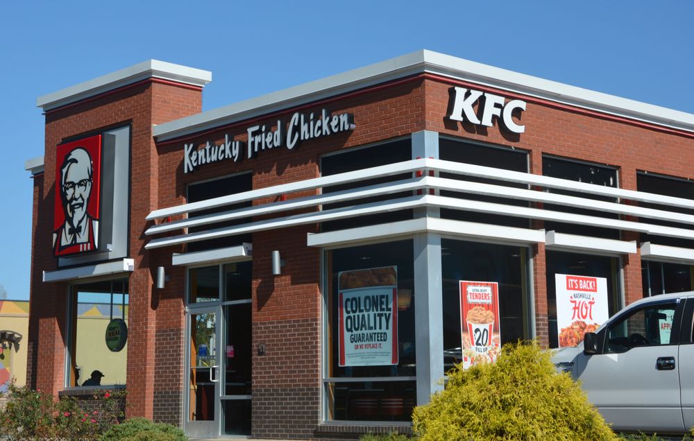 KFC - Updated December 2025 - 15 Reviews - 122 Whitewater Ave ...