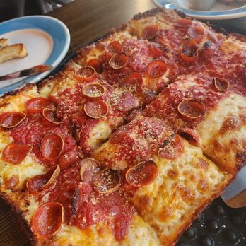 Reviews of BLUE PAN PIZZA - Updated September 2024 - 638 Photos & 826 ...
