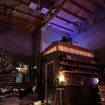 TEA AT SHILOH - Updated March 2025 - 70 Photos & 39 Reviews - 2035 Bay ...