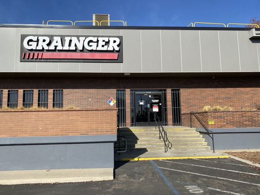 GRAINGER INDUSTRIAL SUPPLY - Updated December 2025 - 21 Photos - 1335 ...