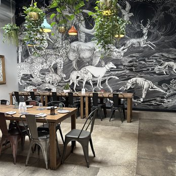 SUPERGEIL - 498 Photos & 160 Reviews - 2442 Michigan Ave, Detroit ...