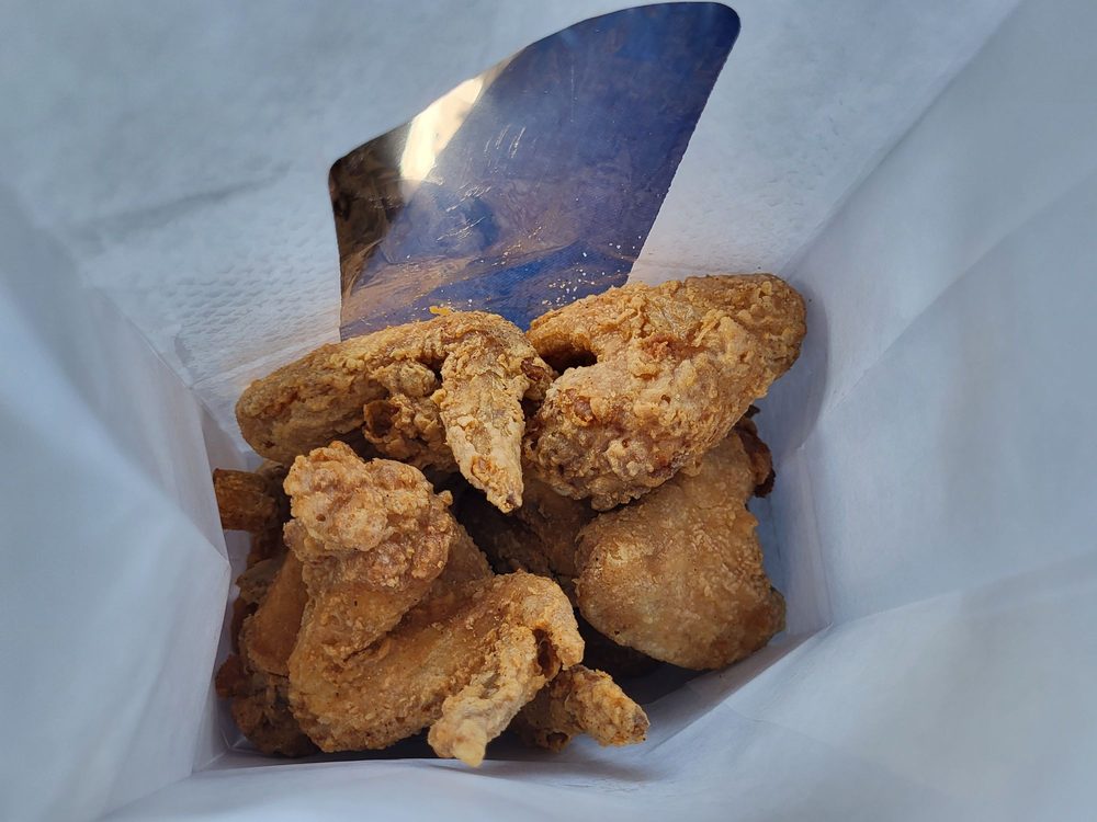 TRIPLET’S BLUE STORE CHICKEN - BLUEBONNET - Updated December 2024 - 33 ...