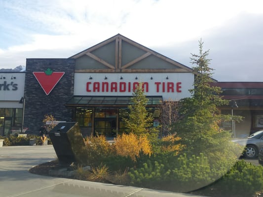CANADIAN TIRE - Updated December 2025 - 32 Reviews - 1110 Gateway ...