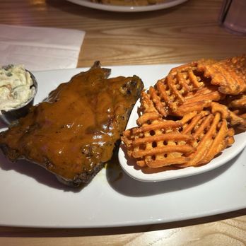 ROCK & BREWS - GRAPEVINE - Updated May 2025 - 219 Photos & 82 Reviews ...