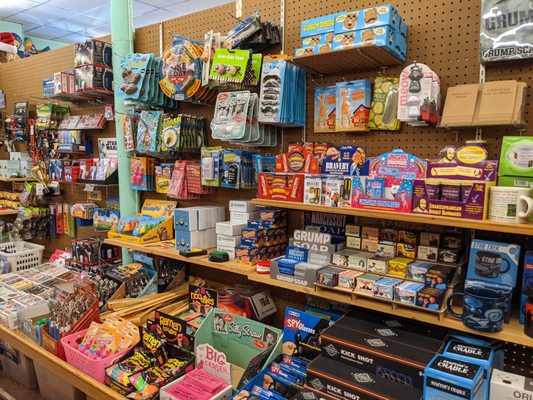 HOLLIN HALL VARIETY STORE - 52 Photos & 46 Reviews - 7902 Fort Hunt Rd ...