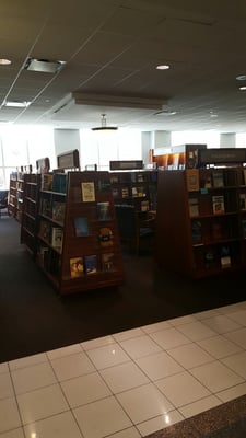 ILLINI UNION BOOKSTORE - 11 Photos & 11 Reviews - 809 S Wright St ...