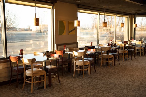 VILLAGE INN - Updated November 2025 - 19 Photos & 36 Reviews - 940 ...