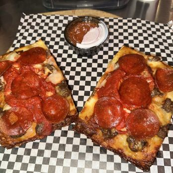 BACCI PIZZERIA - Updated December 2025 - 160 Photos & 251 Reviews ...