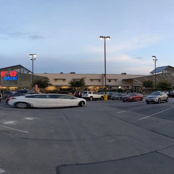 H-E-B - Updated July 2024 - 126 Photos & 96 Reviews - 17460 IH-35 N ...